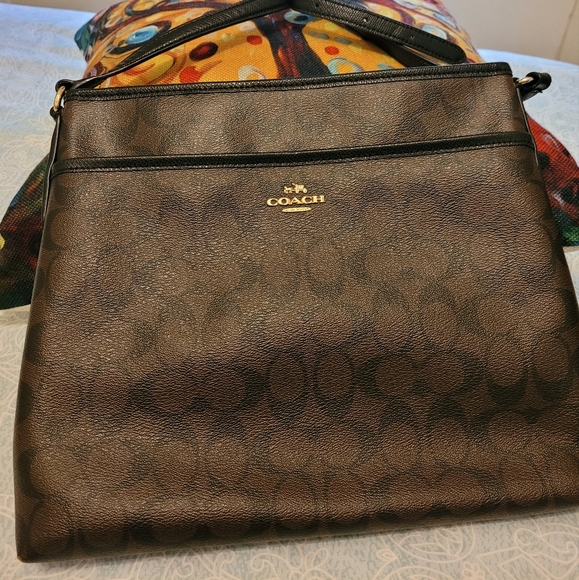 Coach | Bags | Coach Signature Leather Bag | Poshmark